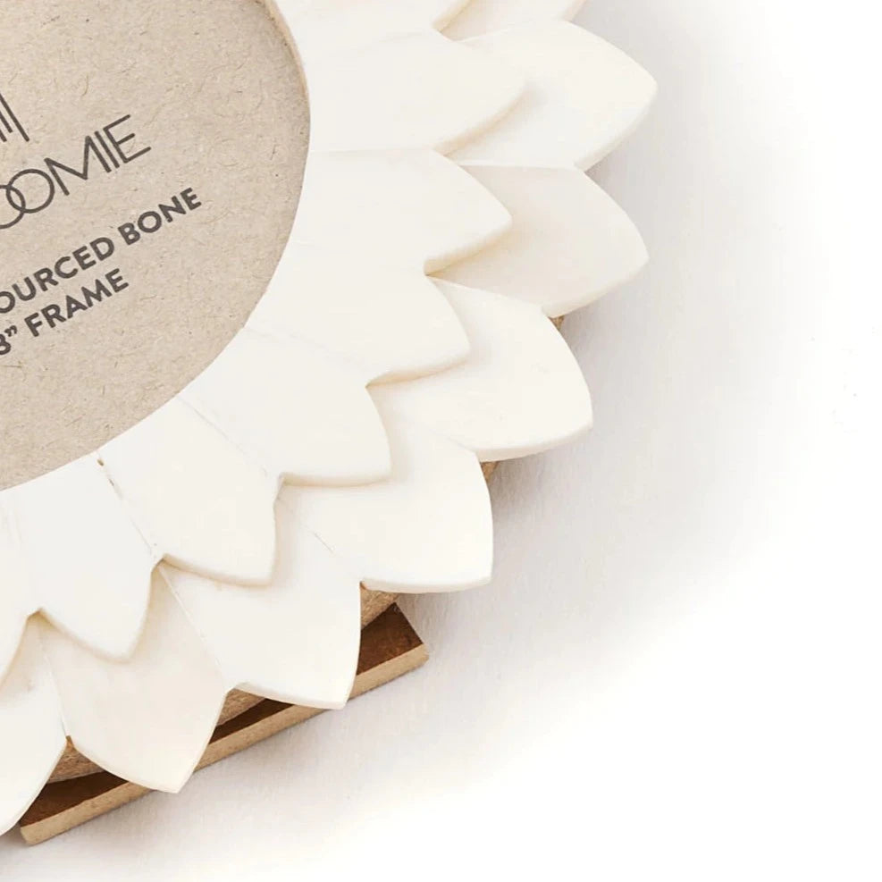 Amalesh Bloom Cream Picture Frame - Carved Bone – Gum Tree