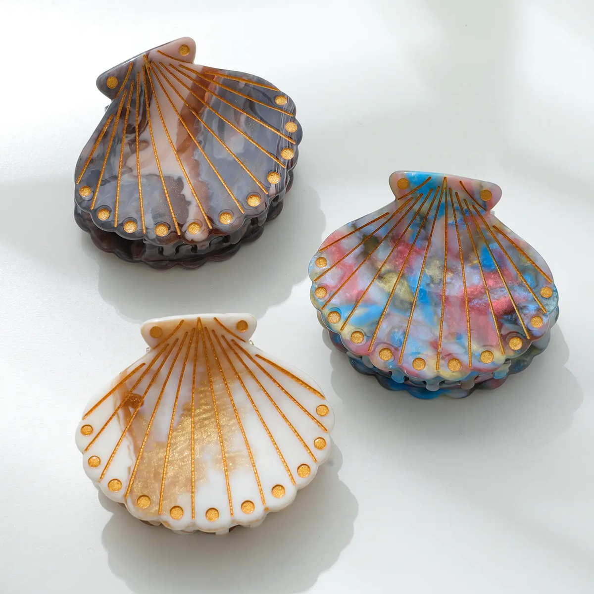 mere hand painted seashell claw clip – Gum Tree